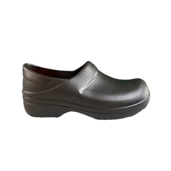 CROCS | Shoes | Crocs Neria Pro Ii Works Clogs Slip Resistant Nurse ...